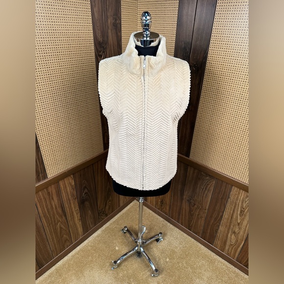 Louis Feraud | Jackets & Coats | Louis Feraud Made In Canda Dyed Ivory ...